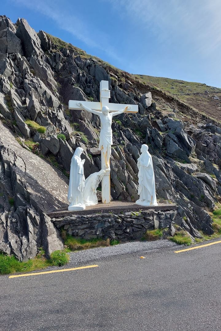 The Dingle Peninsula from Tralee to Killarney - you will not forget it